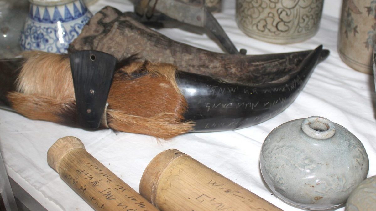 Aksara pada Batik Incung Kerinci - Jurnalistravel.com