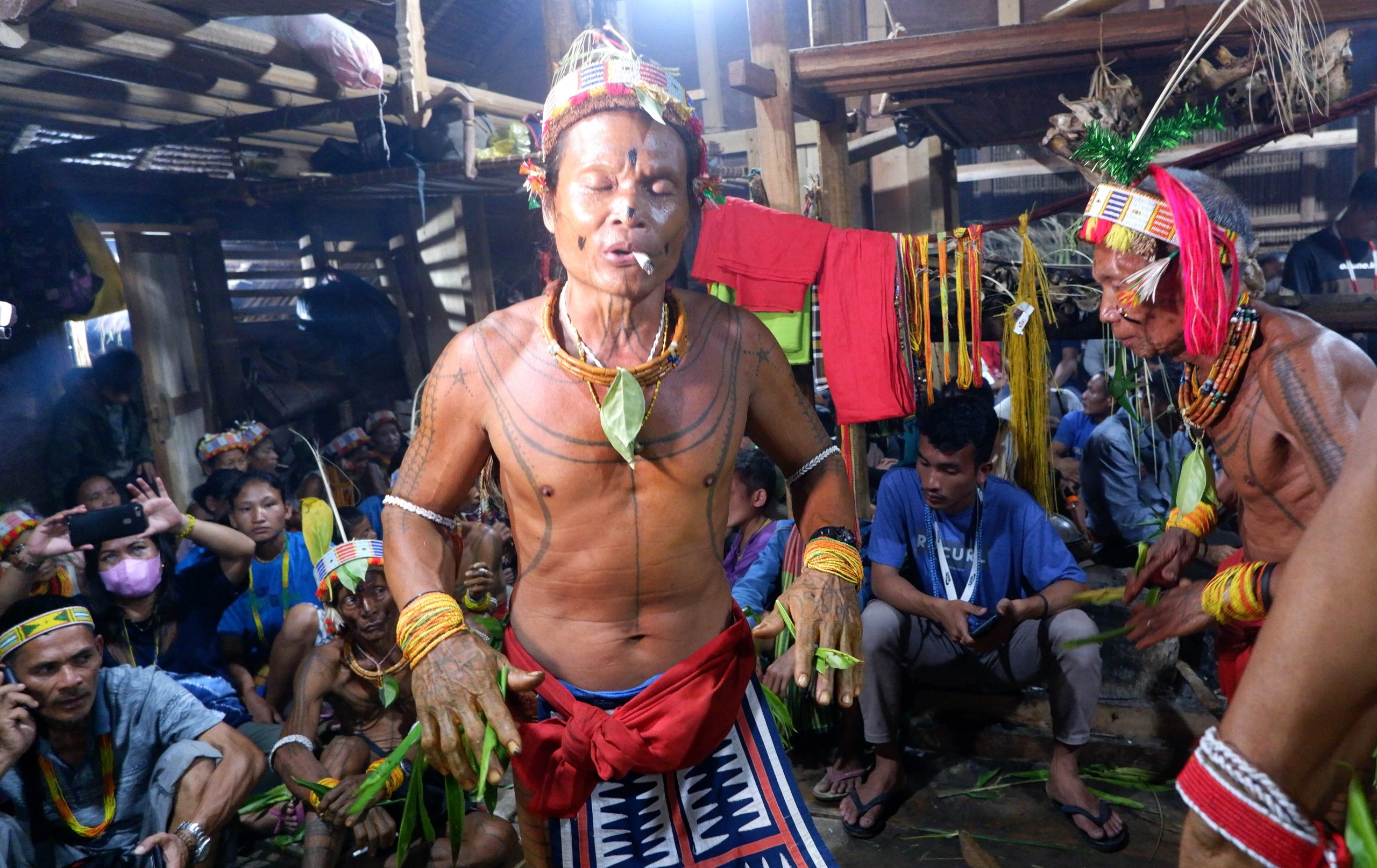 Arat Sabulungan dan Gempuran Agama di Mentawai - Jurnalistravel.com